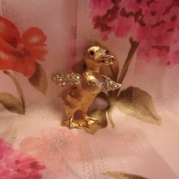 Vintage | Jewelry | Vintage Brushed Gold Tone Duck Brooch Pin | Poshmark